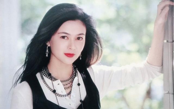 关之琳高尔夫球事件是怎么回事？“高尔夫球”事件跟了她一辈子_看看头条_中华网